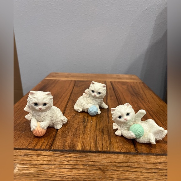 Homco | Art | Vintage Homco Cat Figurines Set Of 3 Yarn Kittens 41 ...